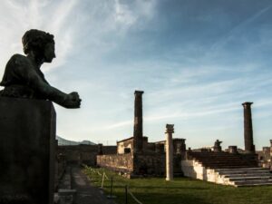 History of Pompeii: A Comprehensive Guide to the Lost City of the ...